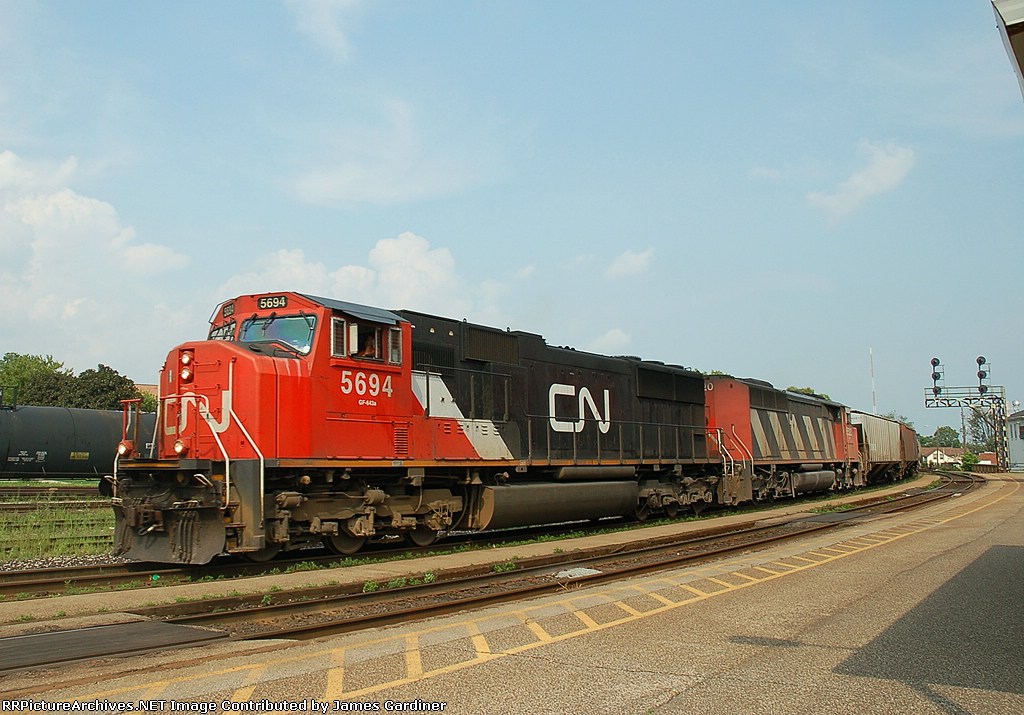 CN 393